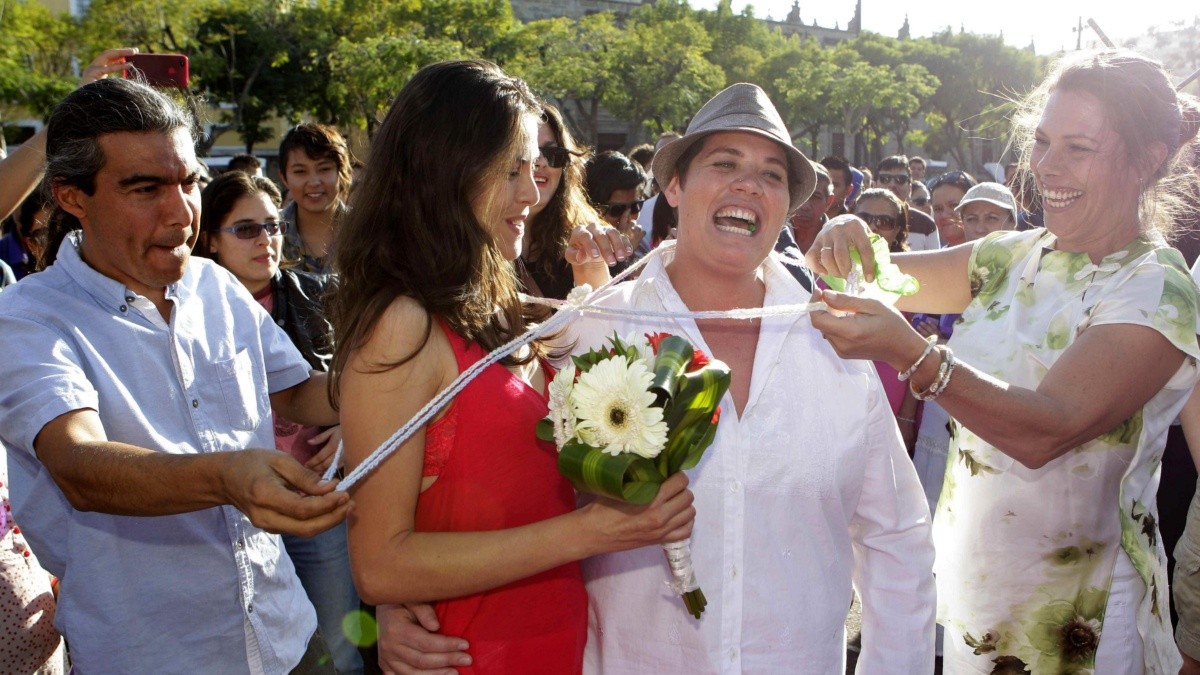 14 de febrero: Gobierno de Neza ofrece bodas LGBT colectivas para el 14 ...